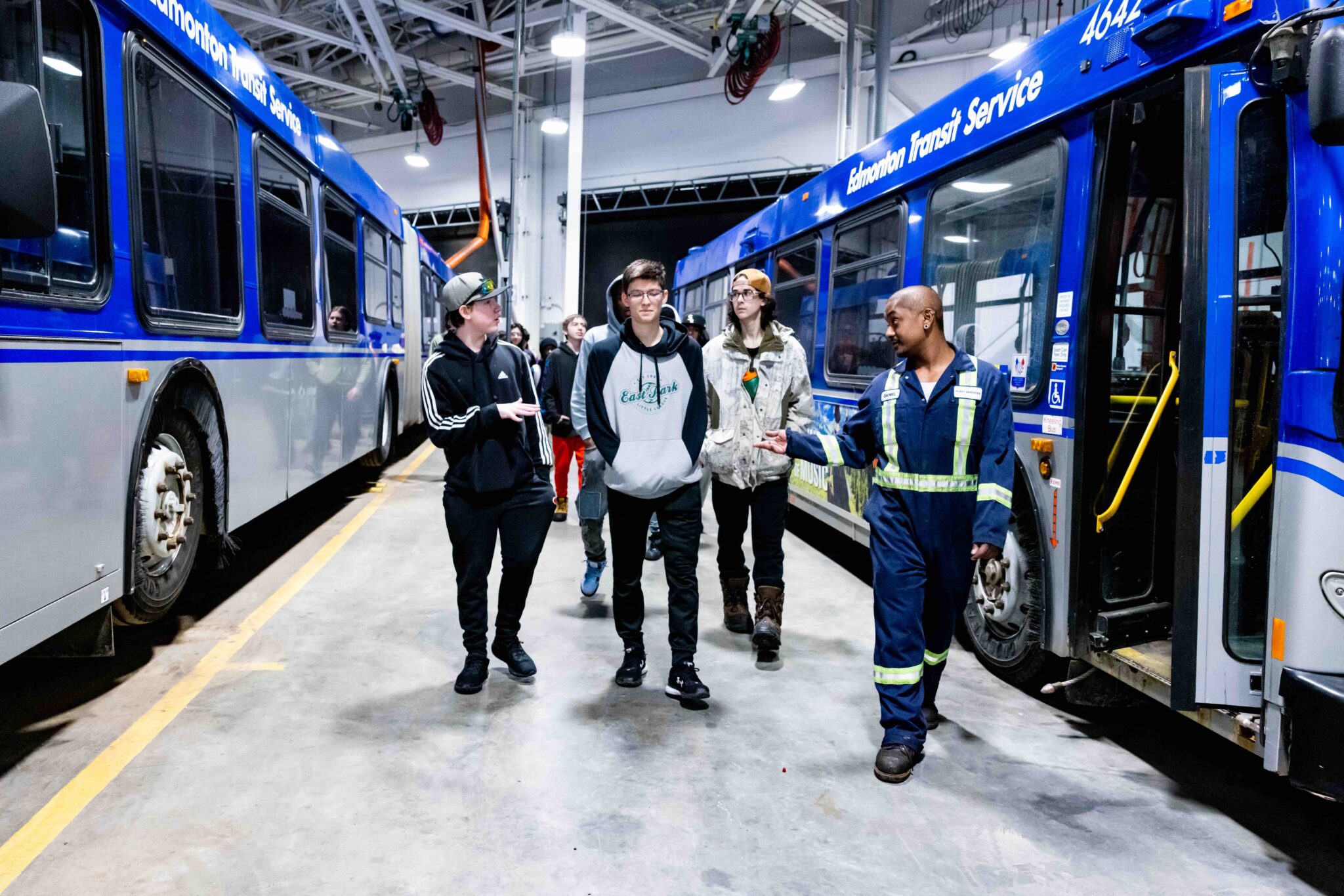 The wheels on the bus: students get VIP bus garage tour - Transforming ...